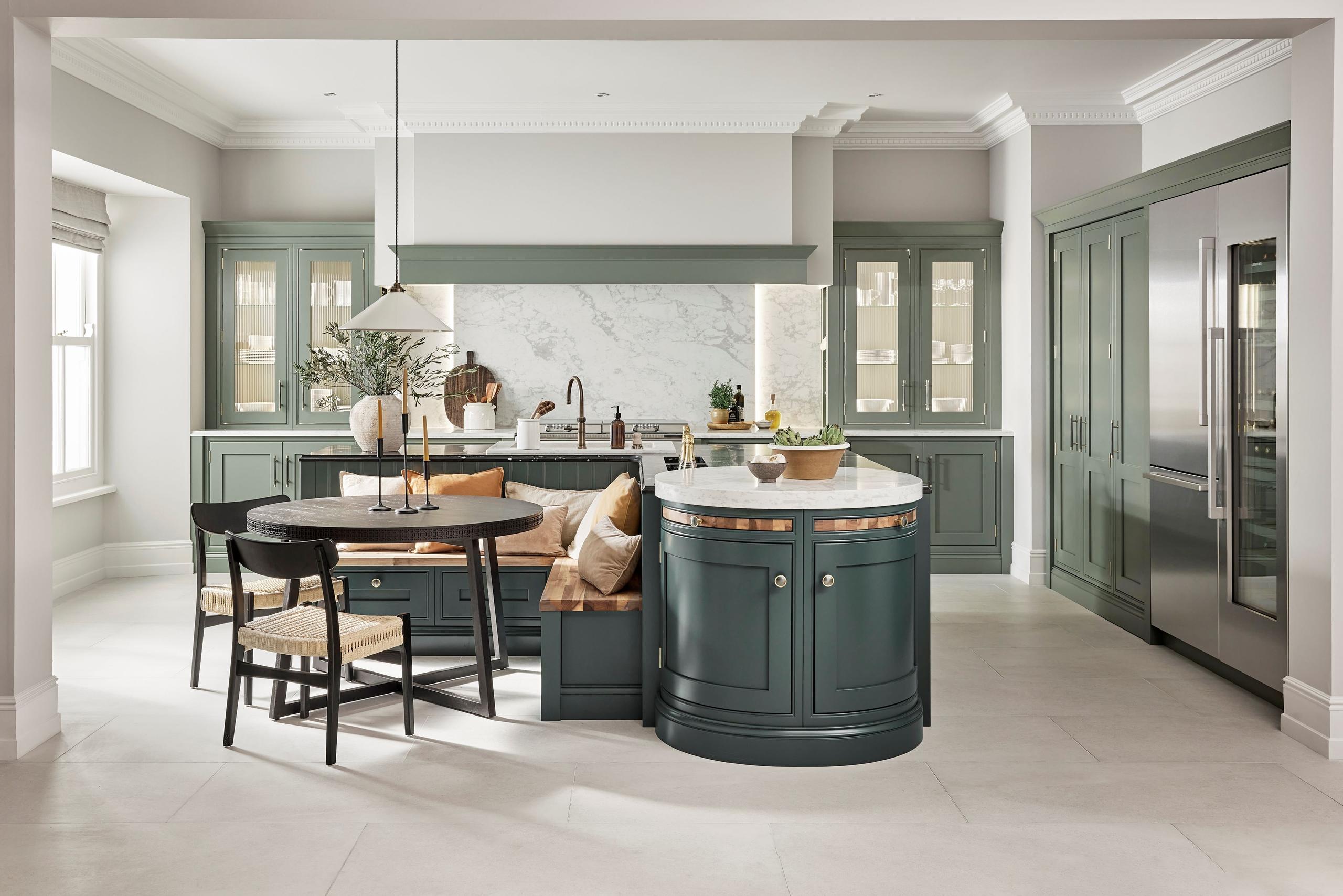 Using Curves in Your Kitchen